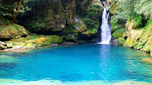 3 Spots Where You Can See “Niyodo Blue” Created By A Miraculous Clear ...