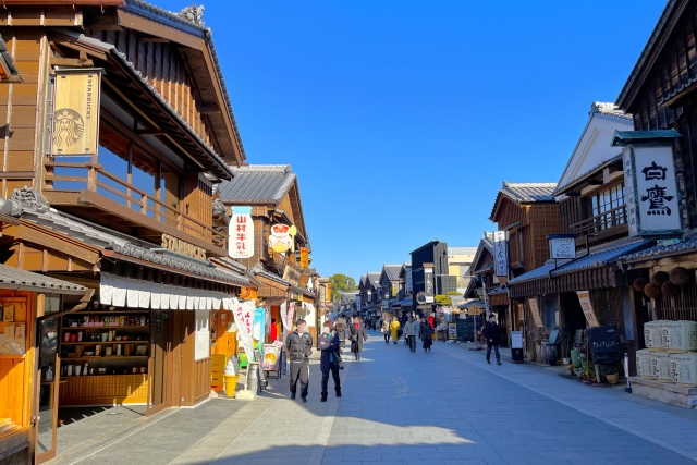 Ise’s “Oharaimachi” and “Okage Yokocho”: Historic townscape leading to ...