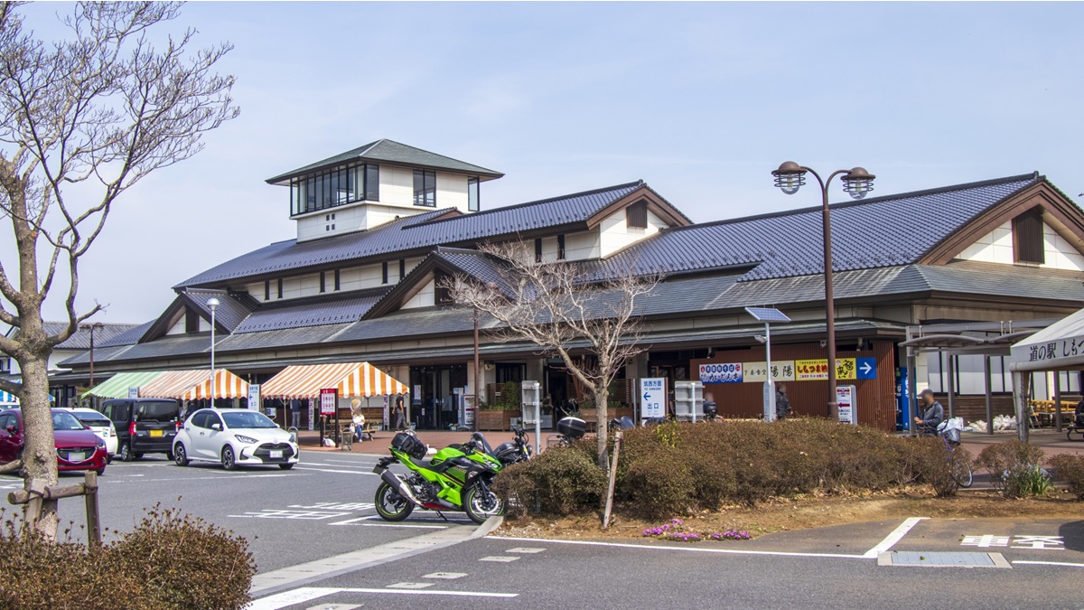 Roadside Station Shimotsuma: A base for local taste and sightseeing ...